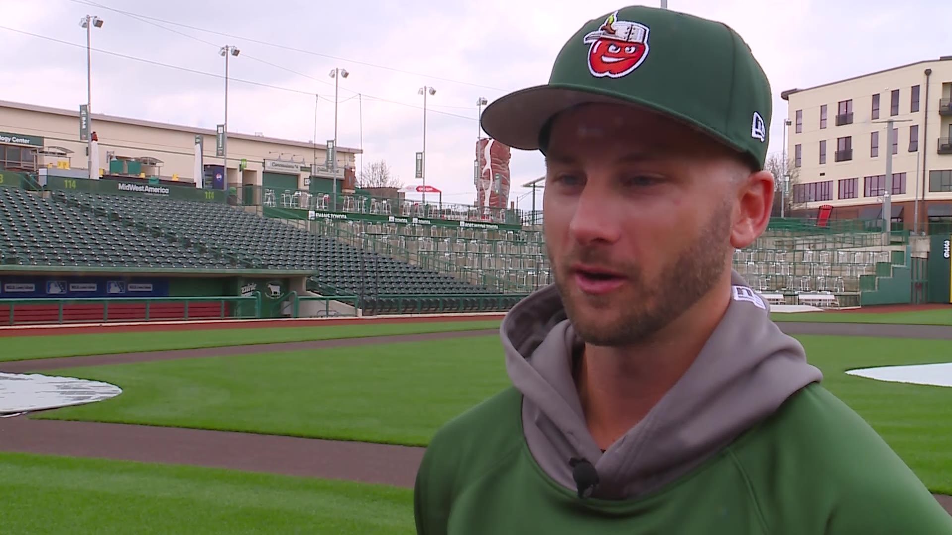 TinCaps manager Lukas Ray on 18-year old shortstop Leo De Vries leading ...