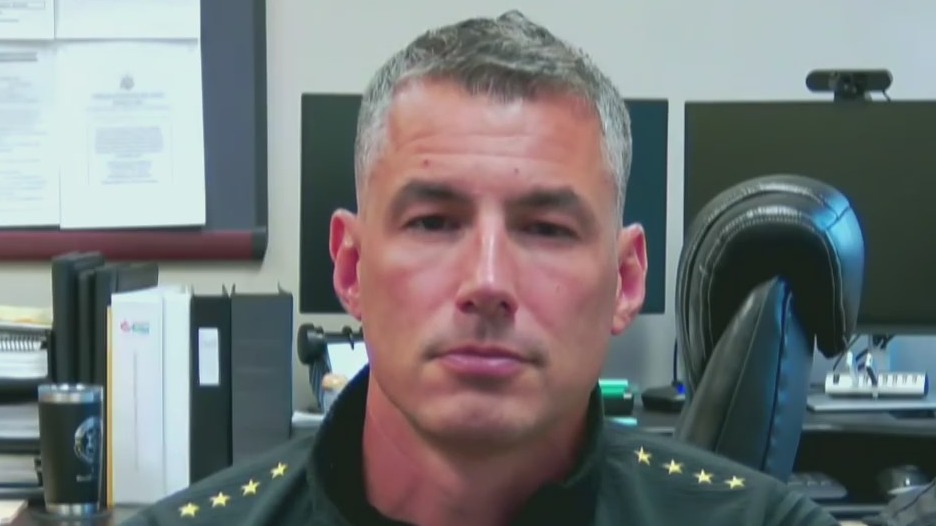 Travis Decker could be getting help hiding from cops: sheriff ...