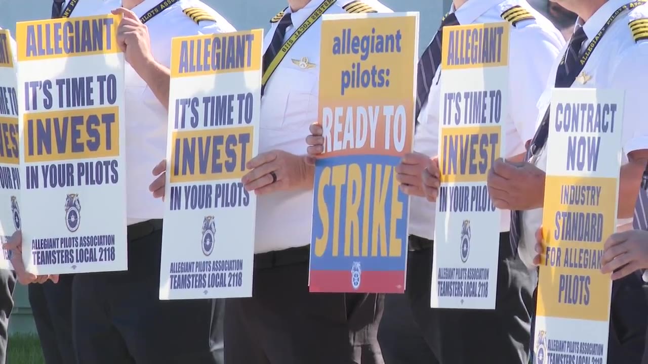 Allegiant Air pilots take to the picket line outside of Appleton ...