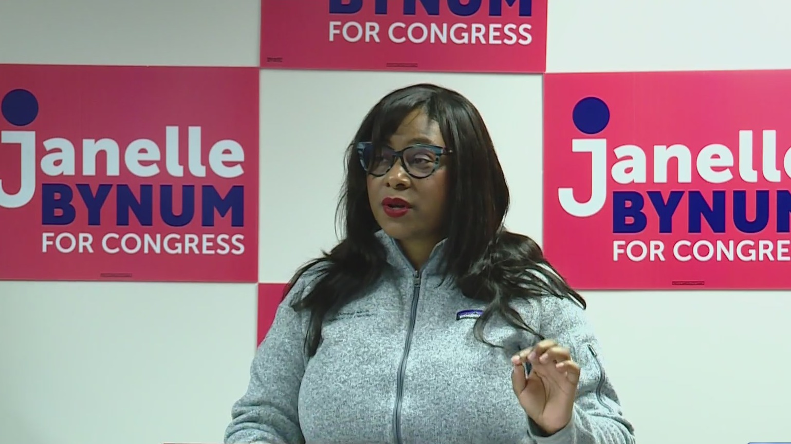 Janelle Bynum, Wyden rally for reproductive rights – KOIN.com
