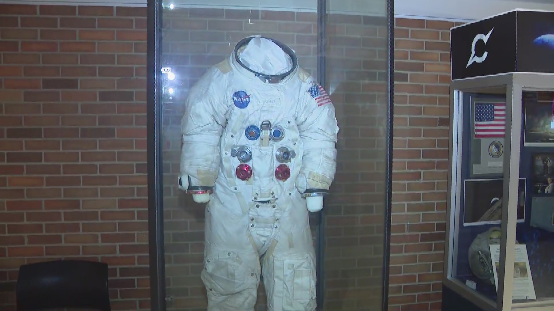 Around Town – Cernan Earth & Space Center – WGN-TV