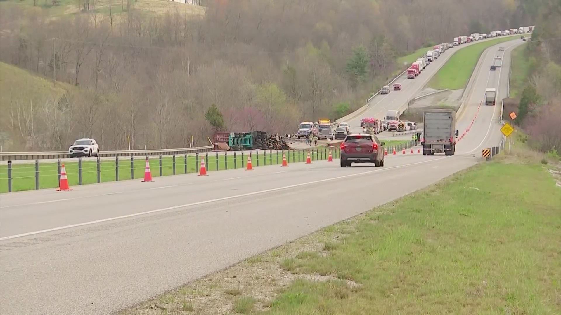 Fatal crash closes I-64W near Carter-Rowan County line for hours – WOWK ...