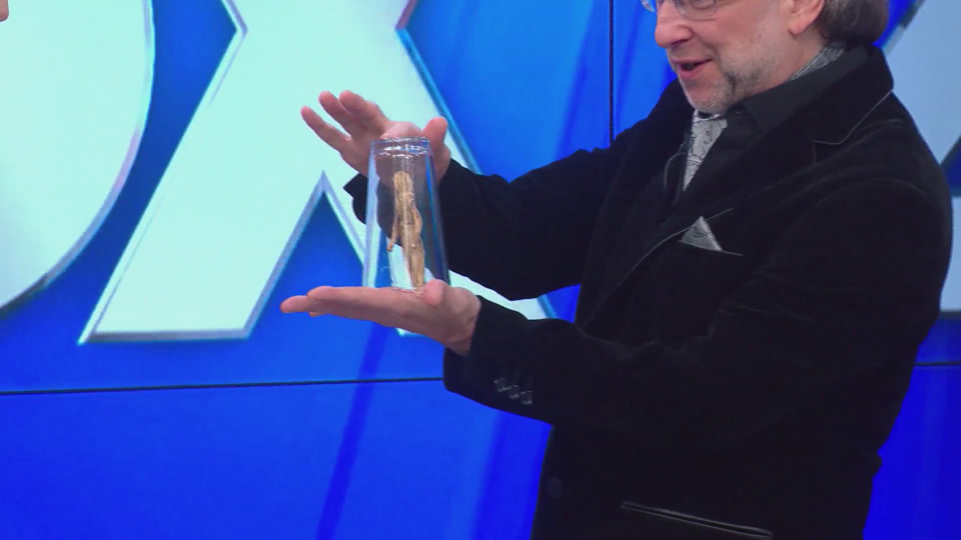 David Parr is an internationally acclaimed magician – FOX 2