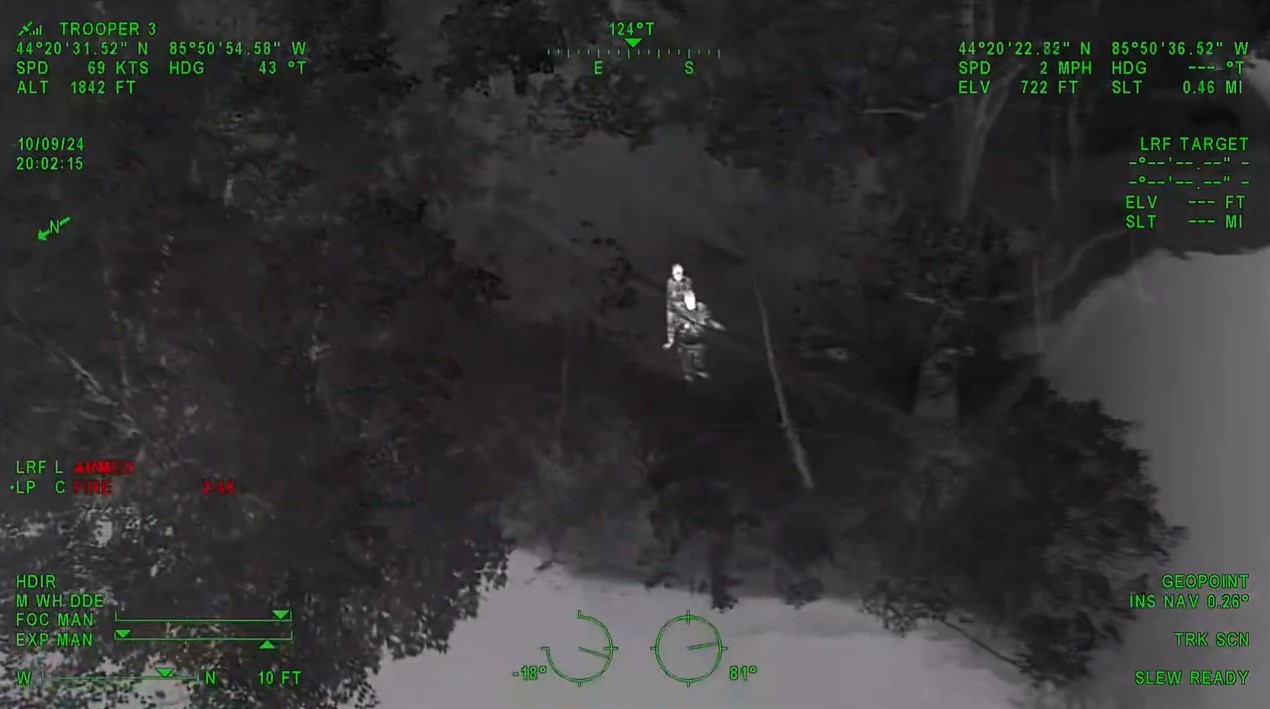 Watch: MSP helicopter crew helps rescue stranded hikers – WOODTV.com