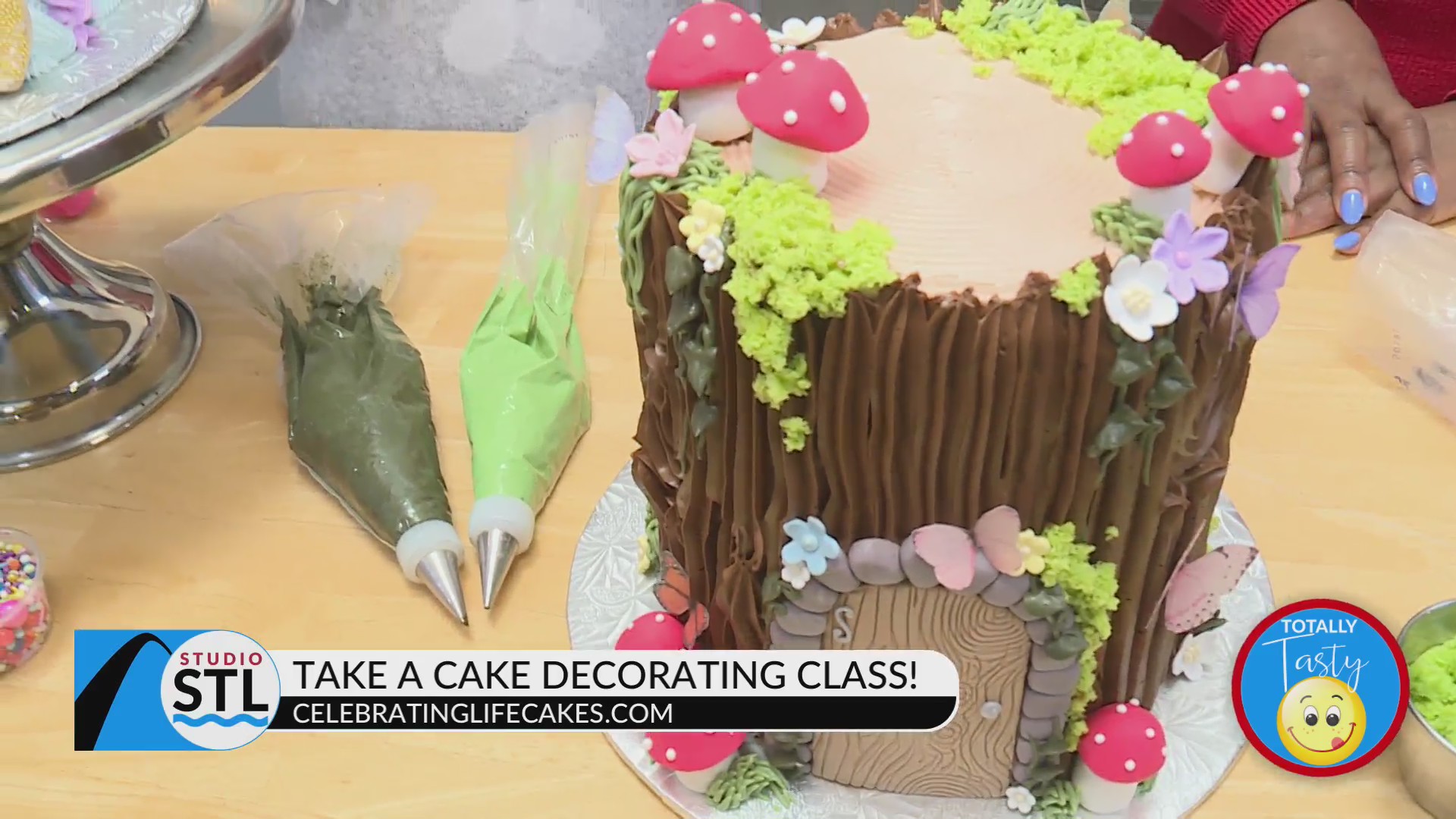 Calling all Swifties! Join Celebrating Life Cakes for a Taylor Swift ...