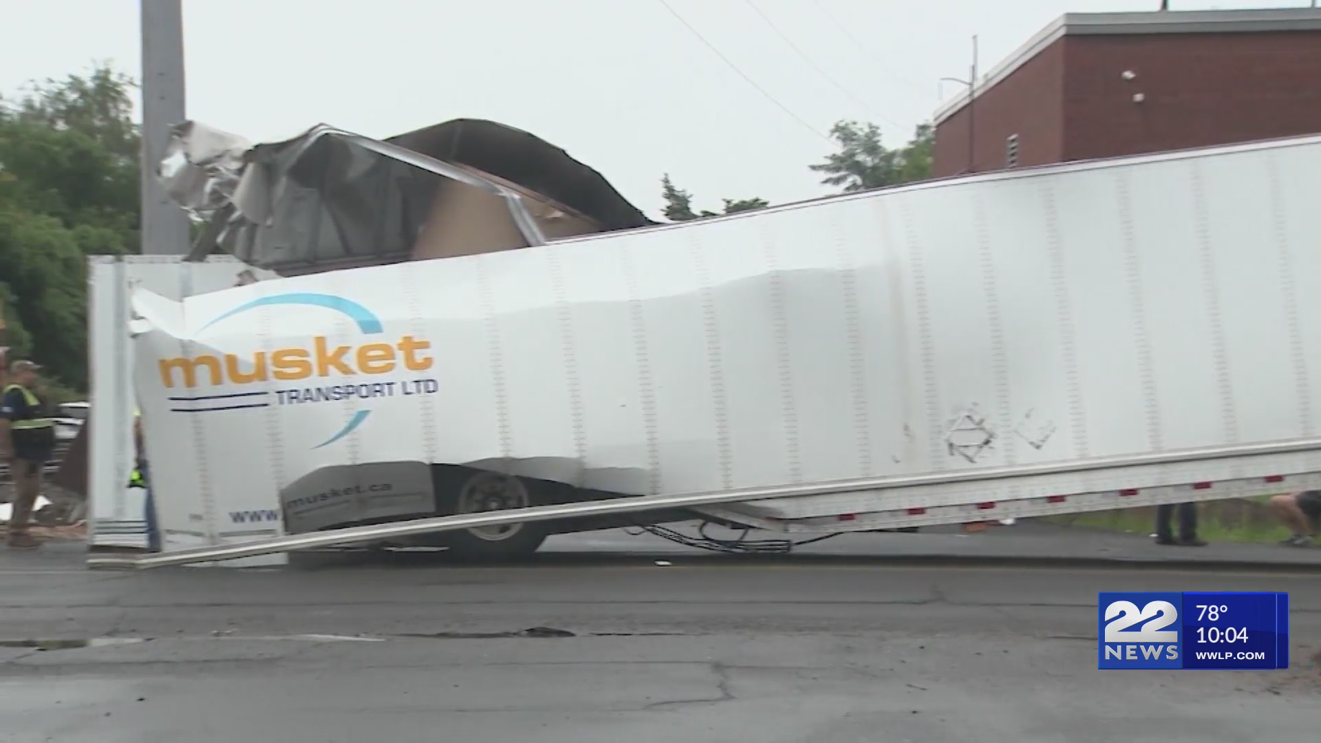 Amtrak train traveling from Springfield collides into tractor-trailer ...