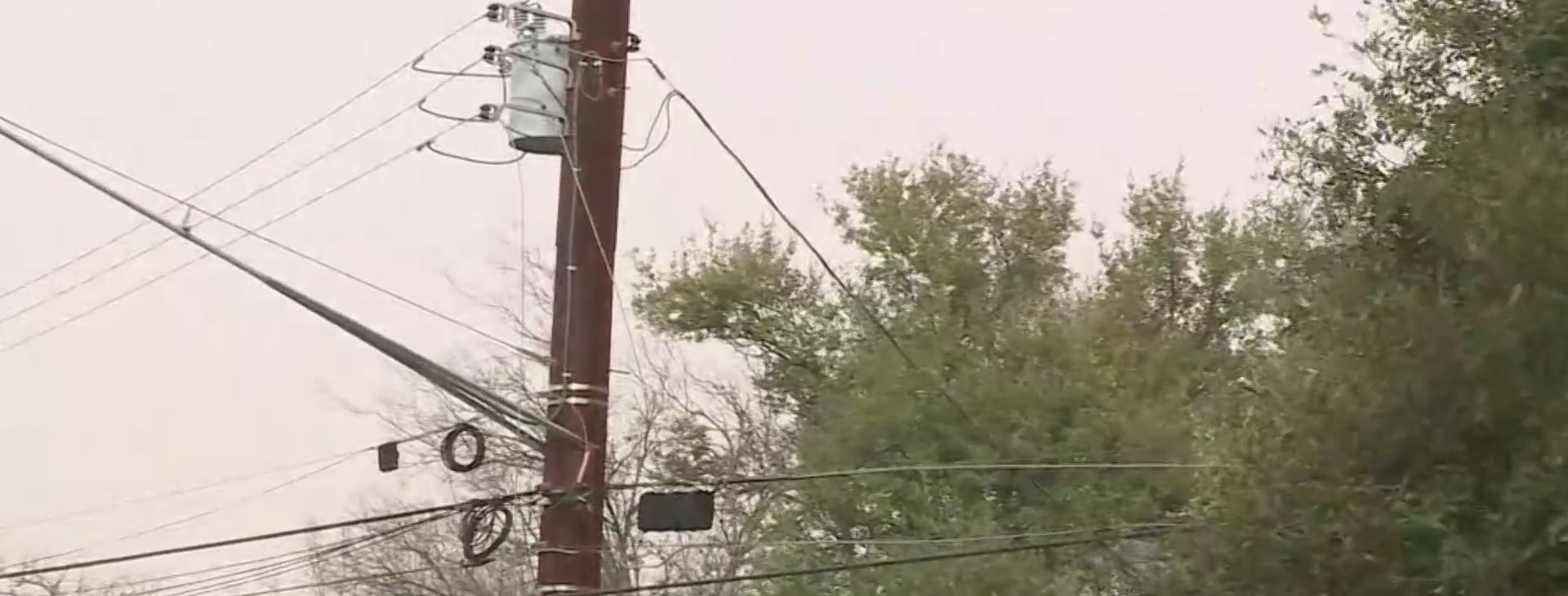 KXAN’s Sam Stark provides live update on power outages in east Austin ...