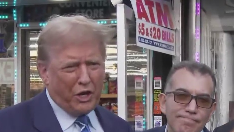 Trump visits NYC bodega where employee stabbed man – PIX11