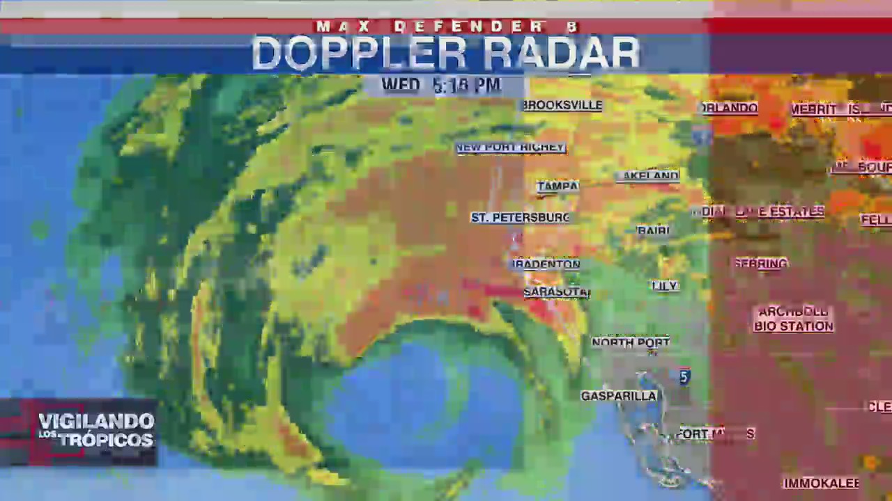 Gerardo Cierra junto con Val Simpson y Paola Suro horas antes de que el ...