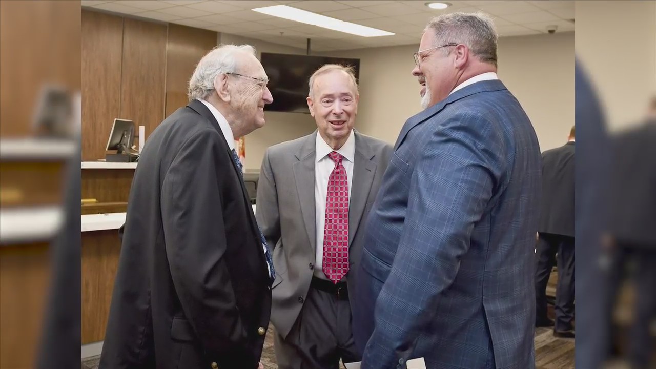 Jackson County Courthouse names courtroom after Judge Hatcher ...