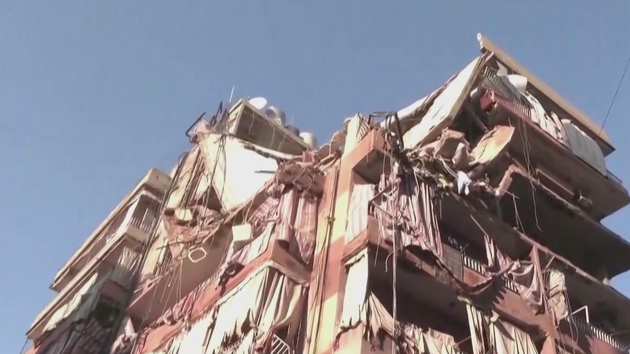 Hezbollah fires missile at Tel Aviv after Israeli bombardment of ...