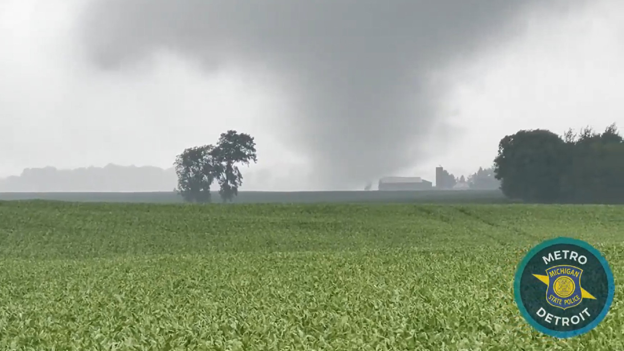 New video shows weekend tornado touch down in Michigan – WOODTV.com