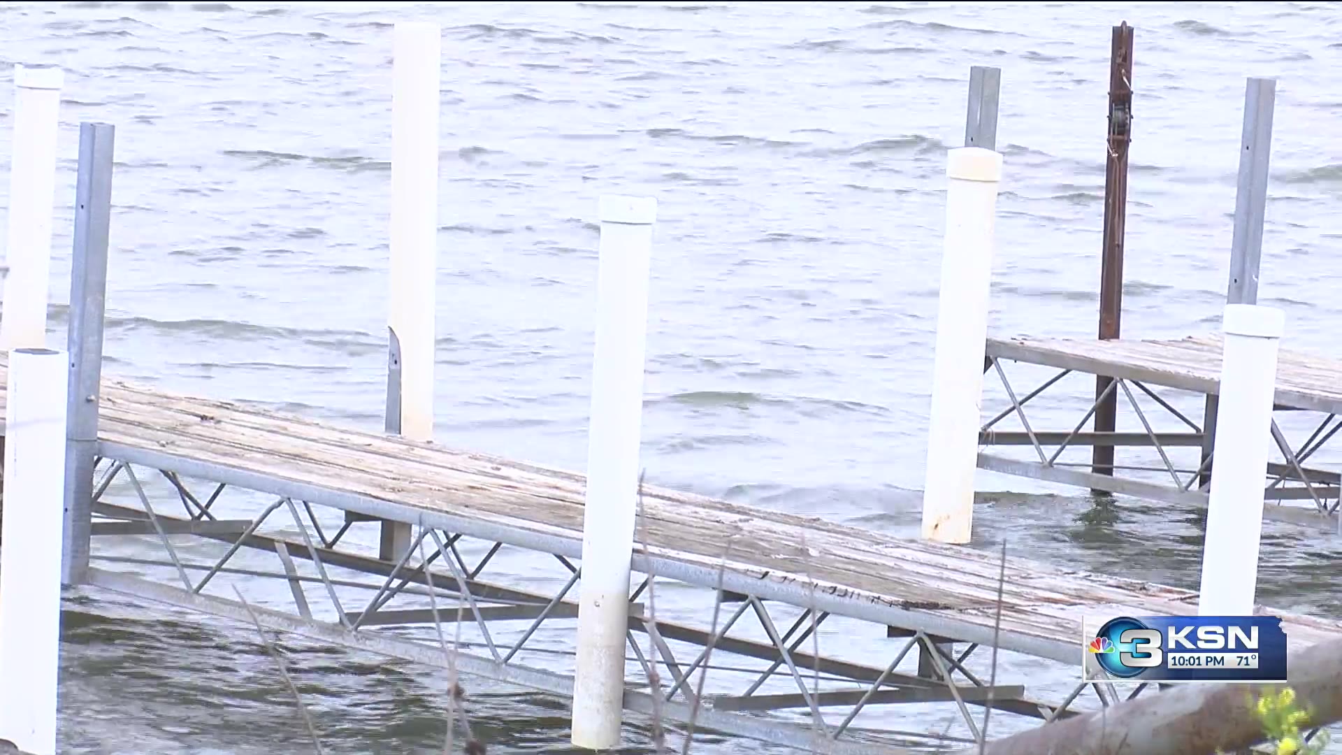 Crowds changing course due to low water levels at Cheney – KSN-TV