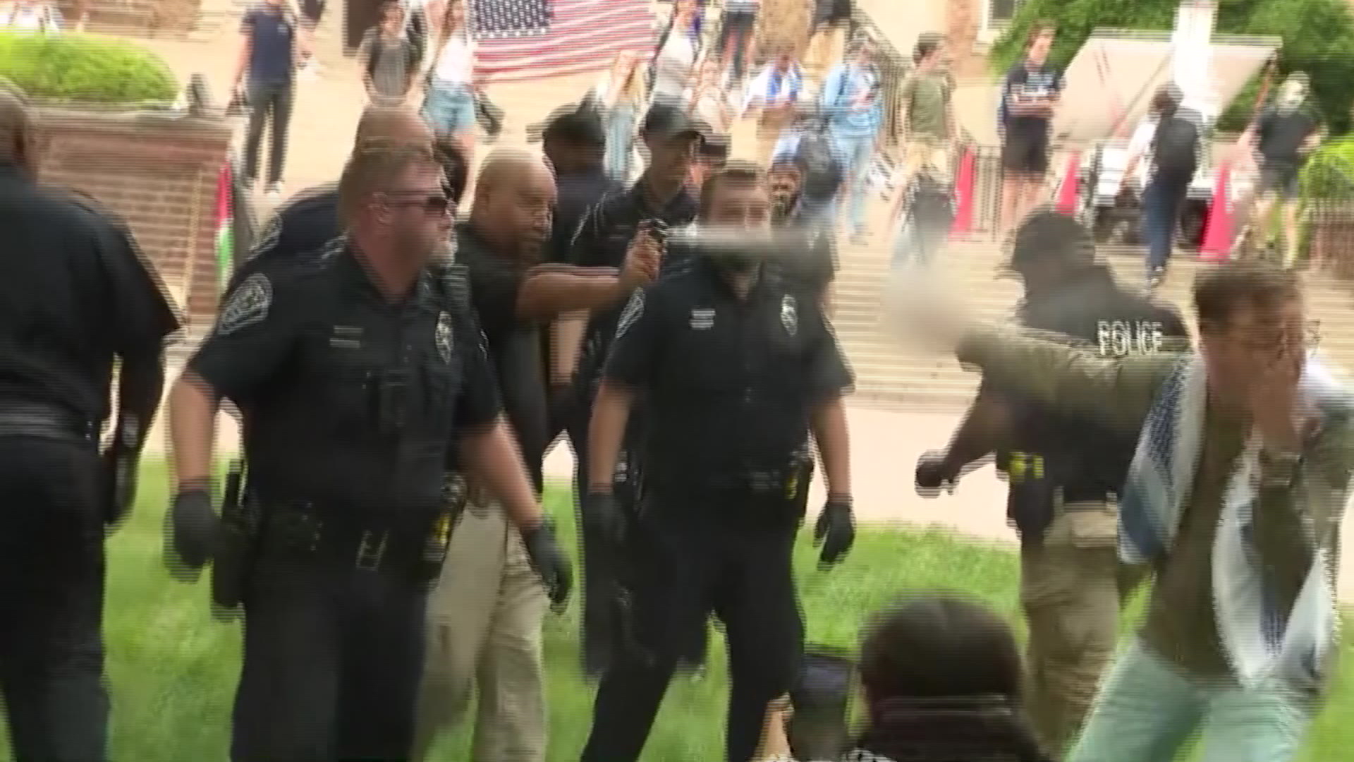 Police, students clash at UNC campus during Gaza protest – CBS17.com