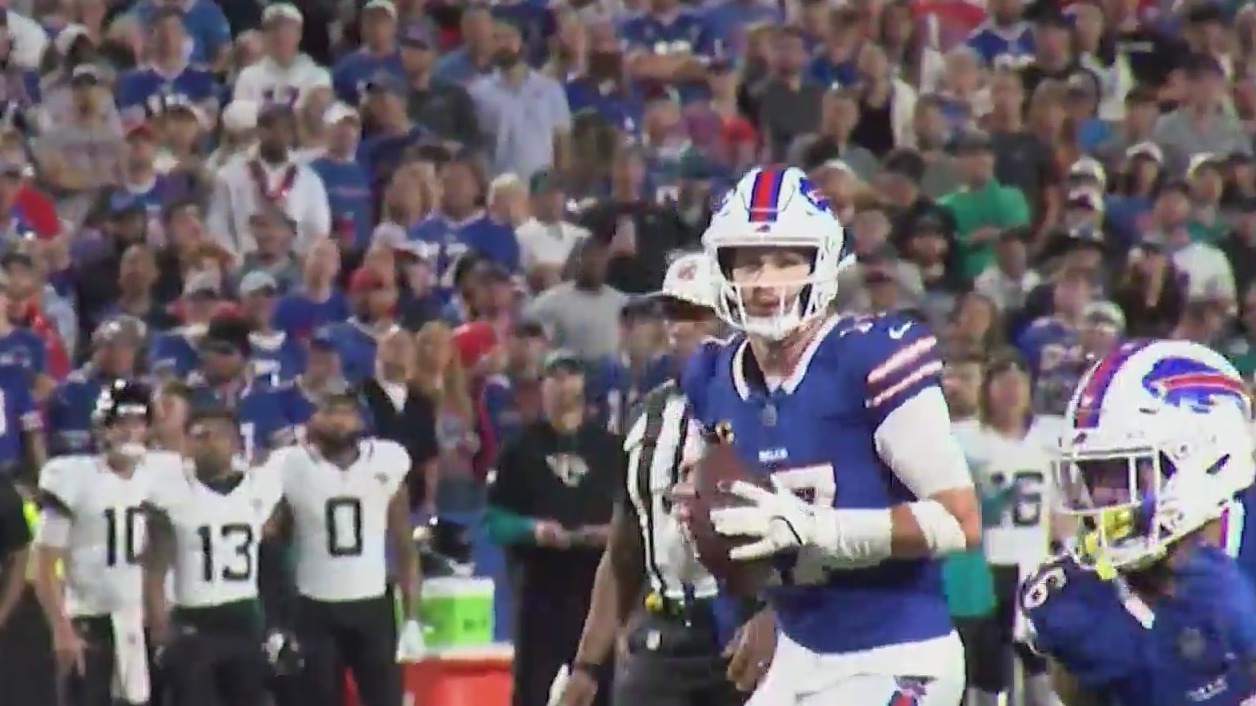 Josh Allen yet to throw an interception through seven games ...