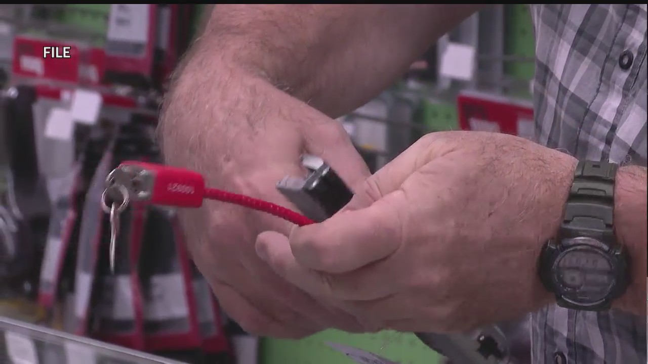 Gun locks given away as part of veteran safety program – WKBN.com