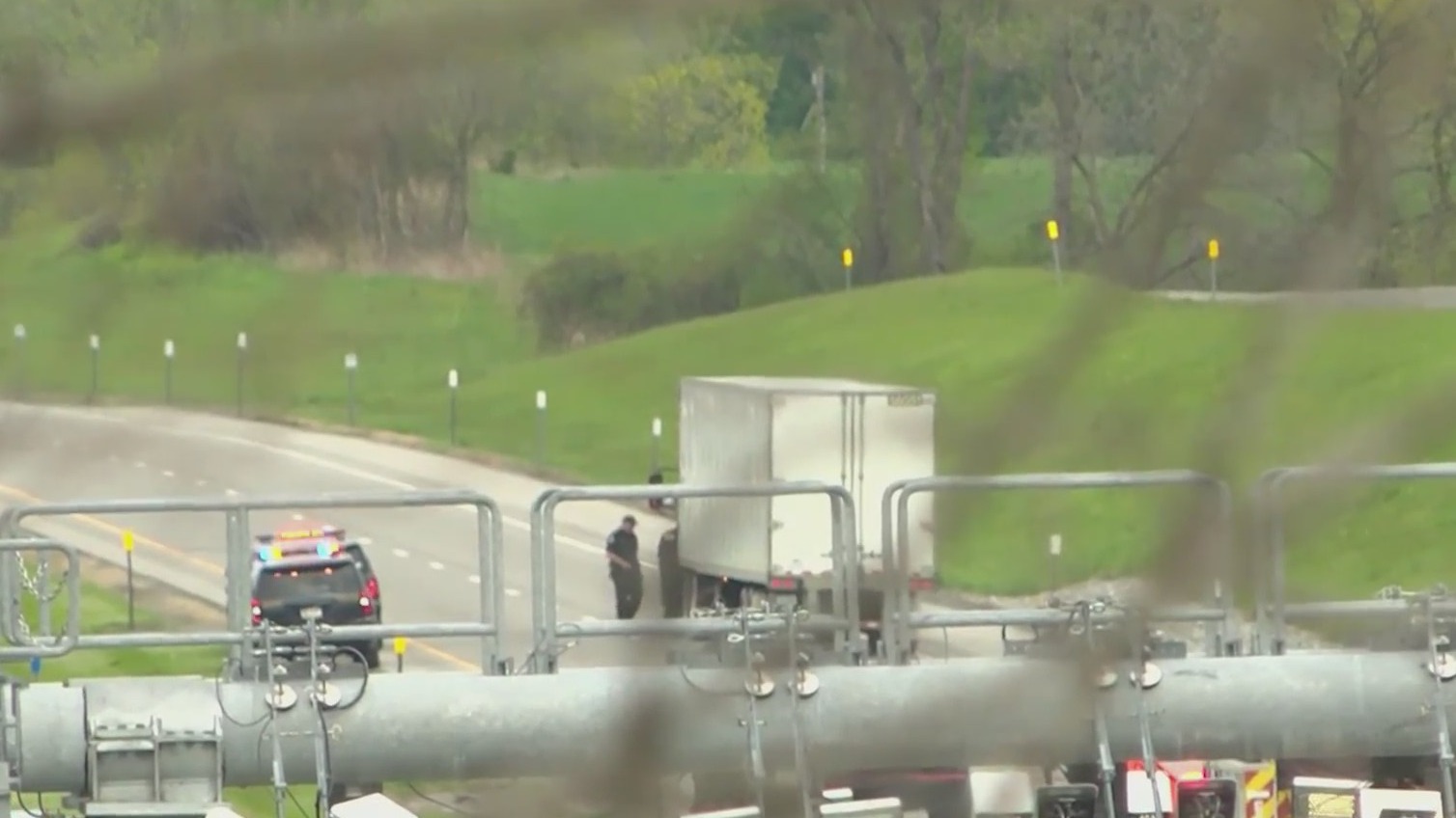 Thruway worker killed in crash on 1-90 East – RochesterFirst