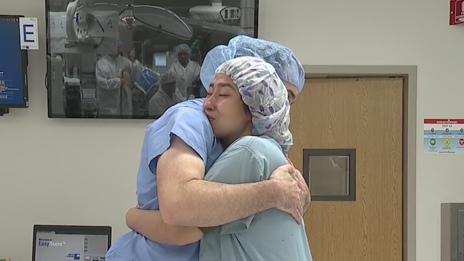 New mother reunites with doctor in Modesto that saved her life – FOX40 News