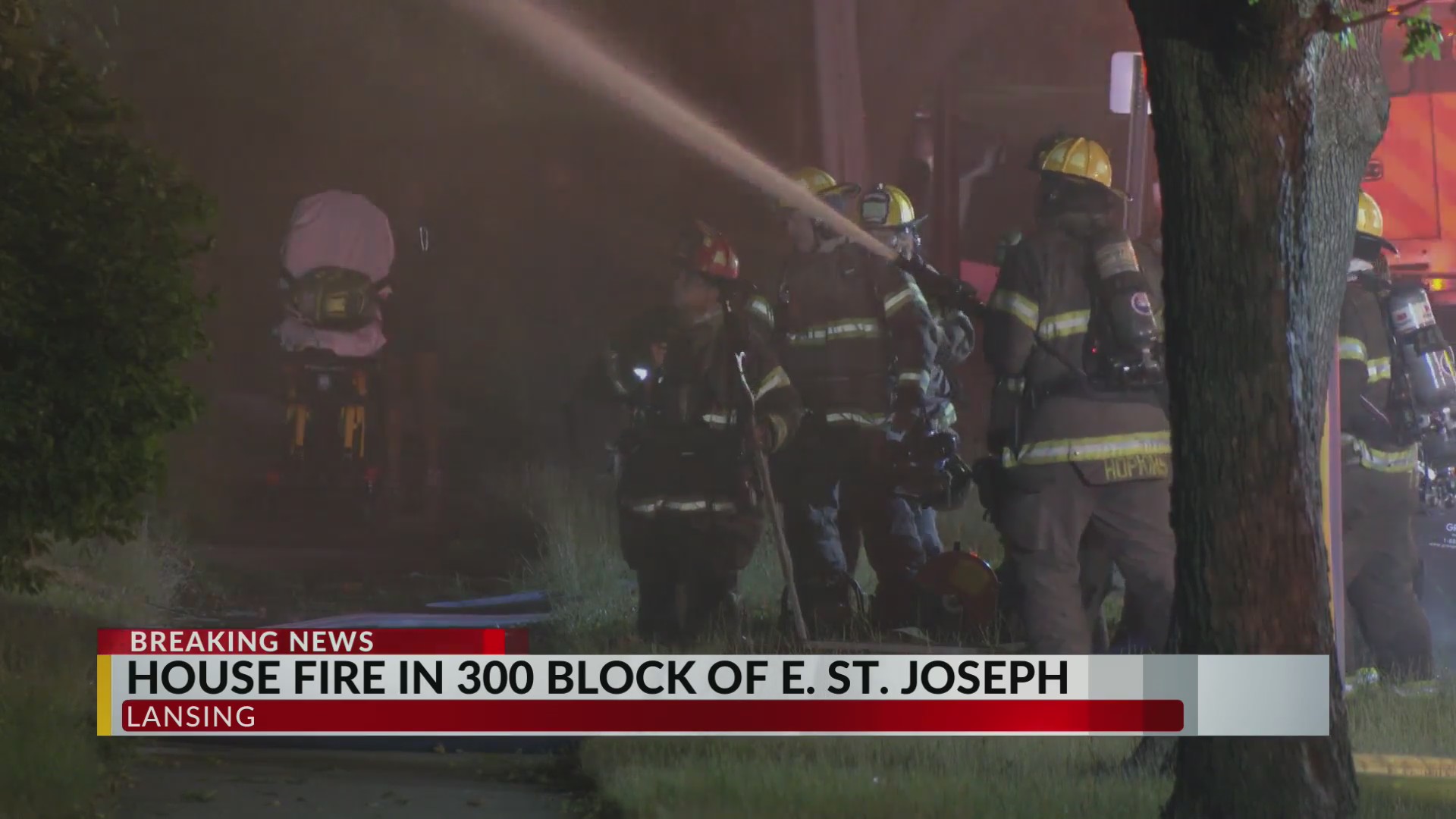 House fire in 300 block of E. St. Joseph – WLNS 6 News