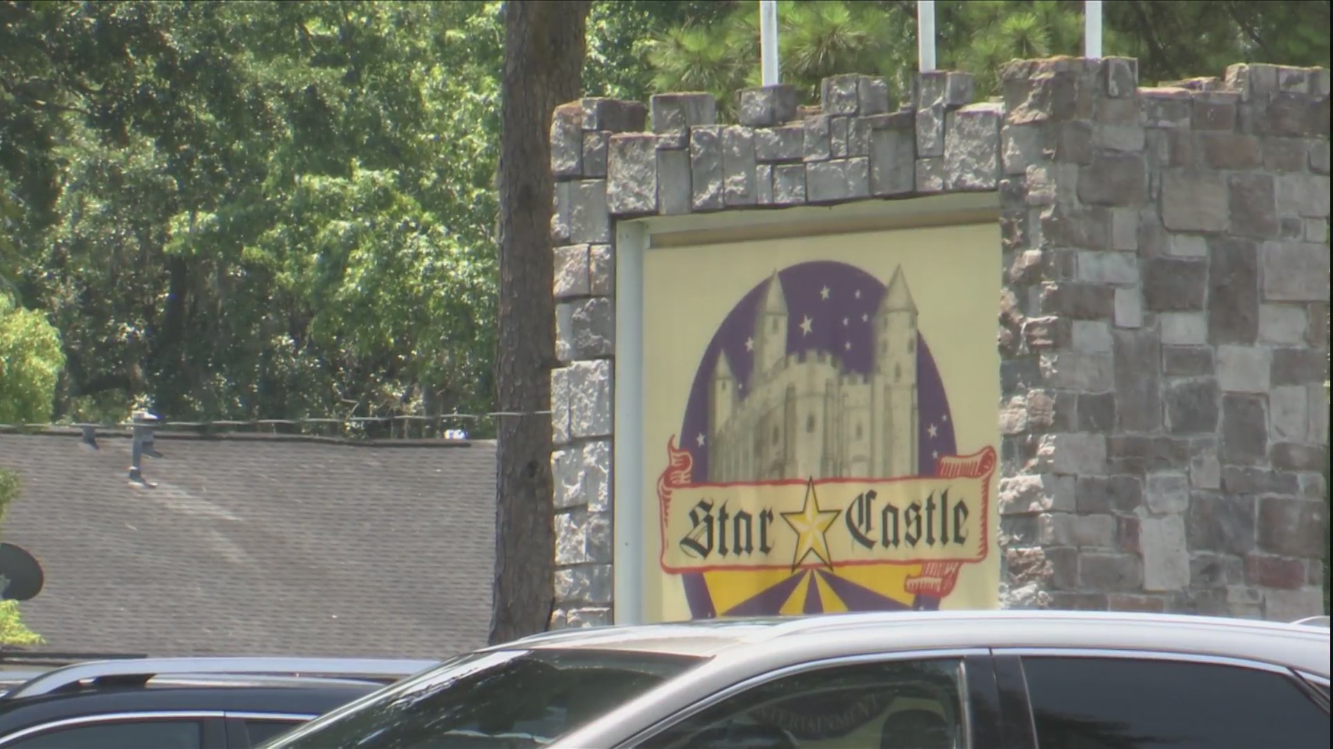 Star Castle Closing – WSAV-TV