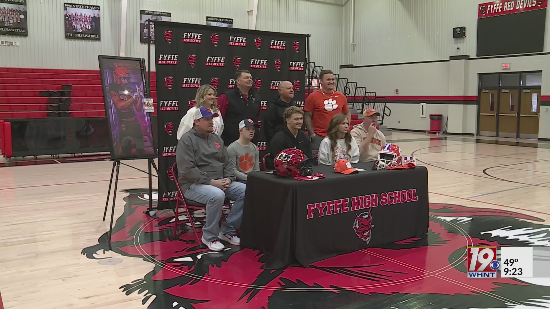 Local Student-Athletes Put Pen to Paper on National Signing Day | Dec ...