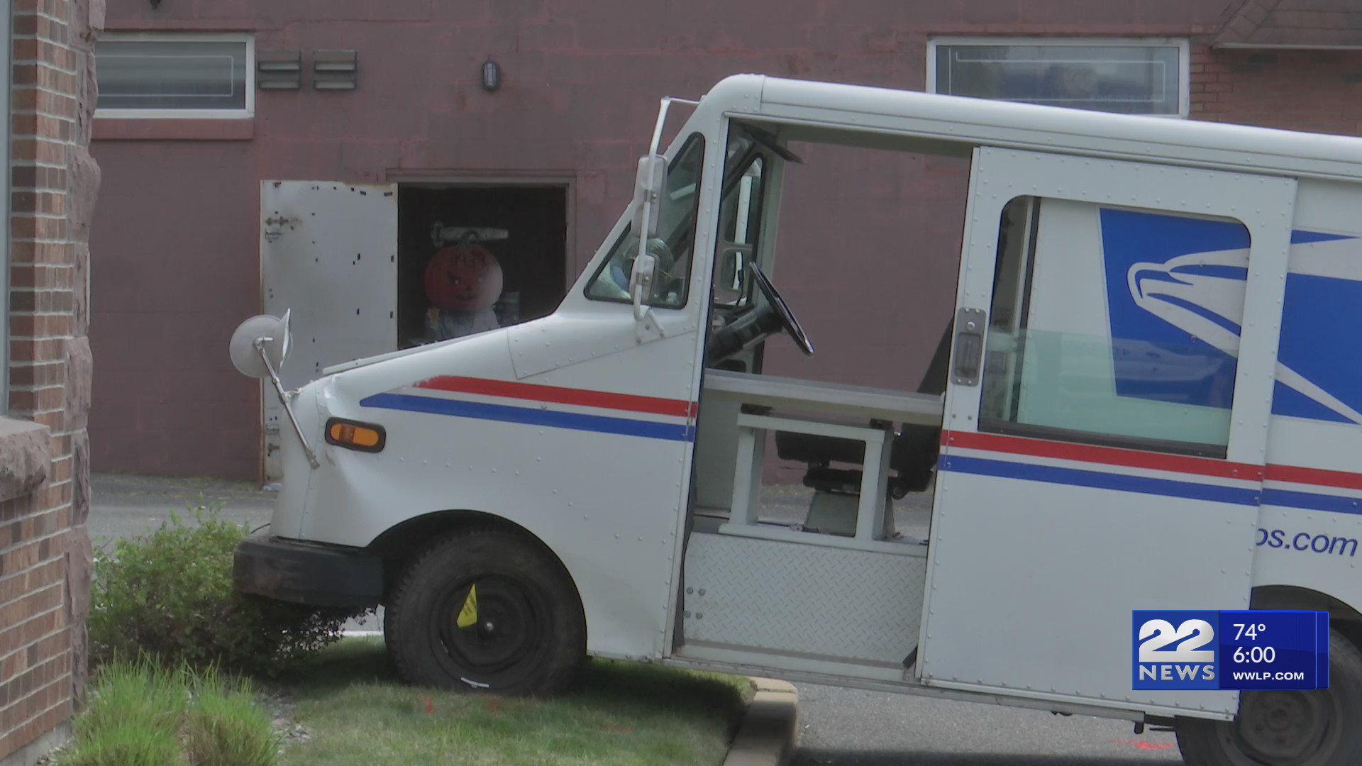 Westfield mail carrier arrested for DUI after crash in East Longmeadow ...