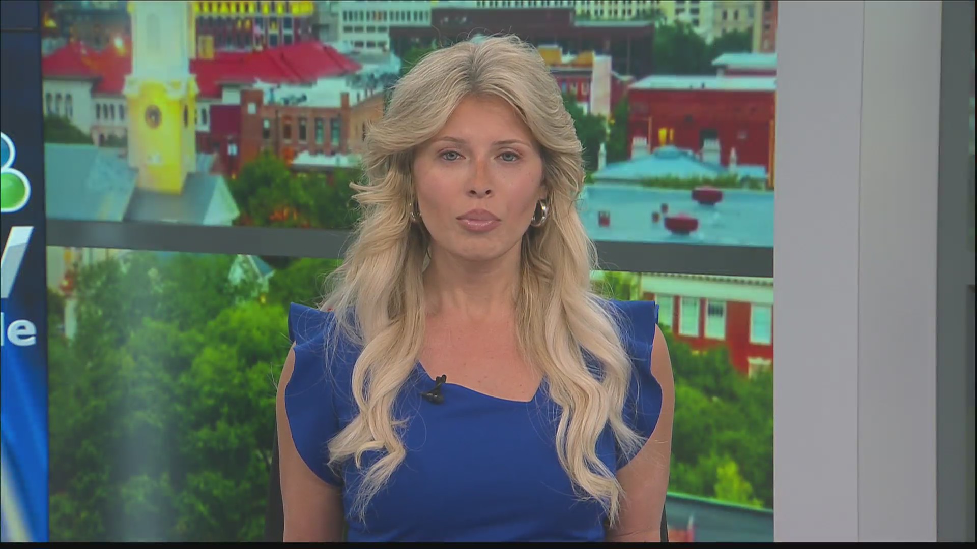 Overturned car – WSAV-TV