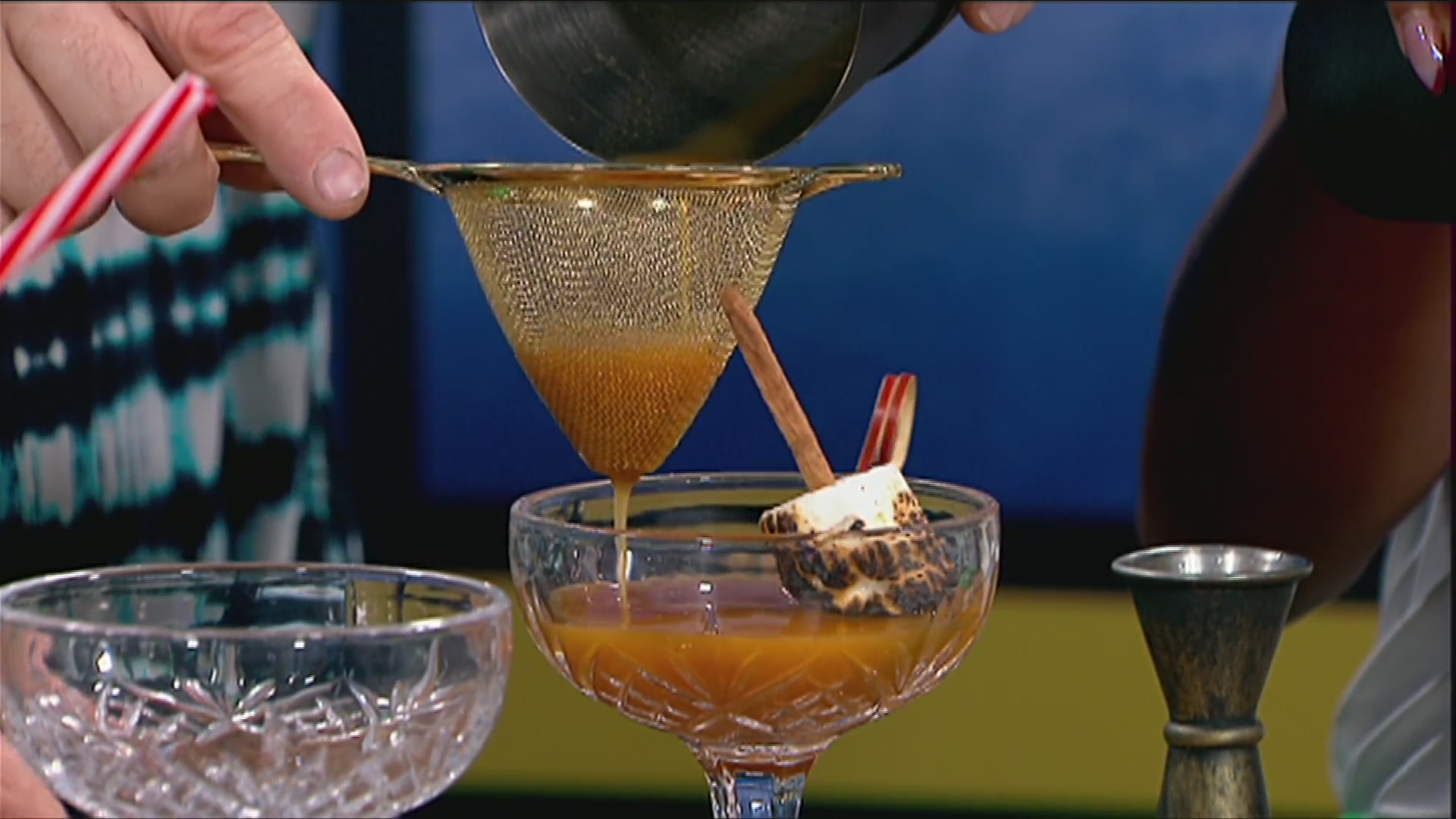 Learn How to Make Holiday Cocktails at LimaMar Restaurant and Cocktail ...