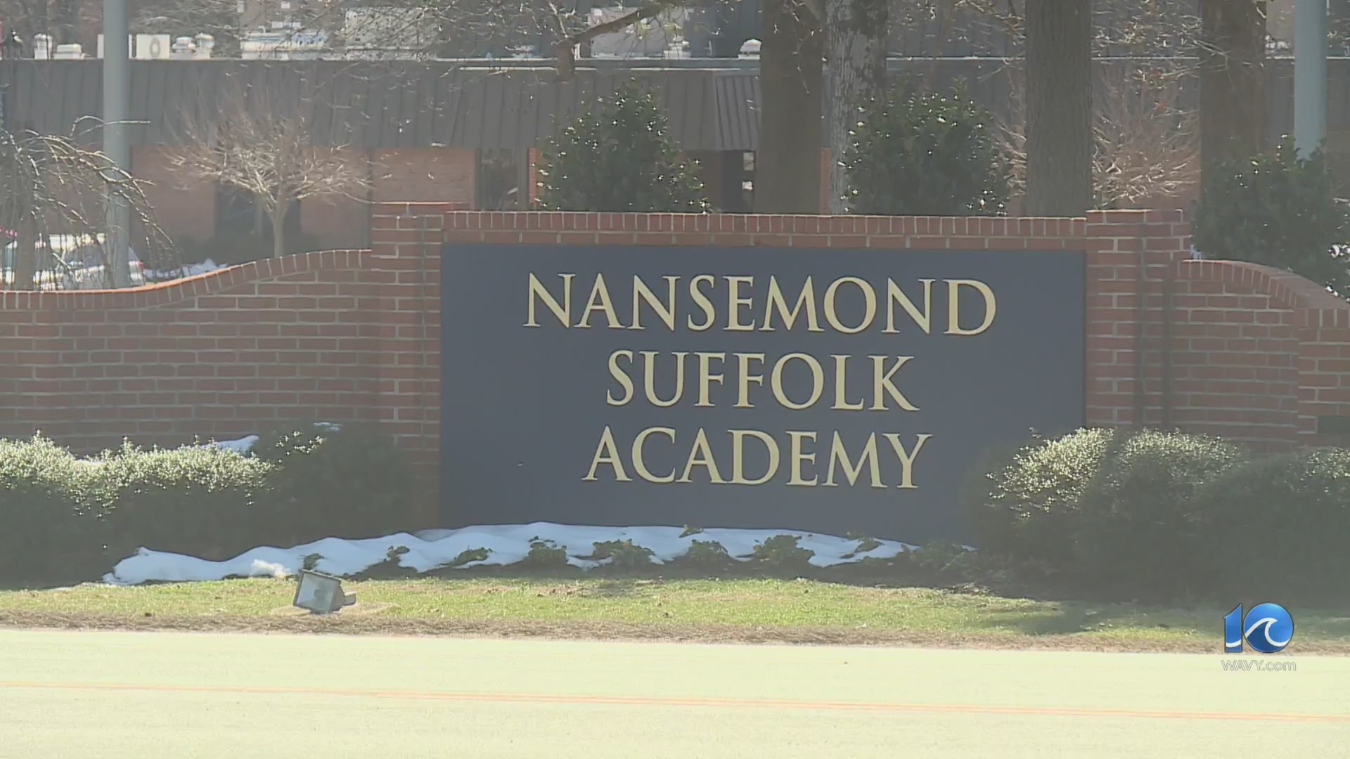 Police: Gun found in student’s locker at NSA – WAVY.com