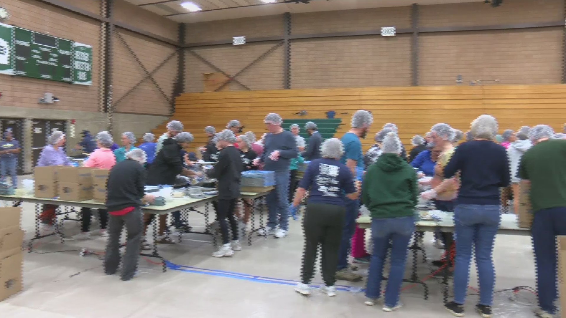 University of Wisconsin-Green Bay packs meals for those in need with ...