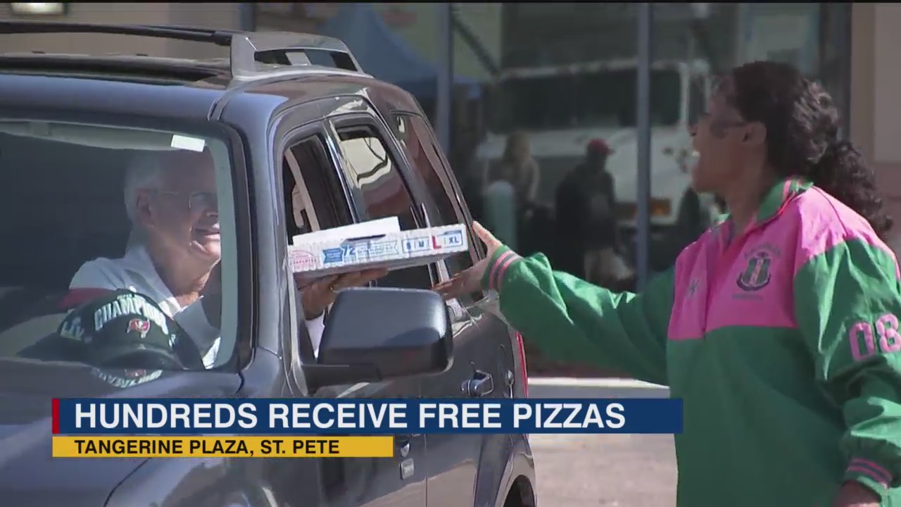 Feeding the local community: one non-profit gave out 600 free pizzas on ...