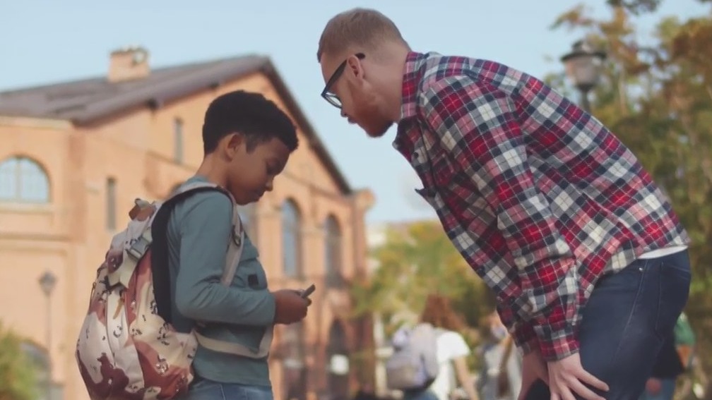Should you scold other people’s kids in public? Experts say, “maybe” – KTLA