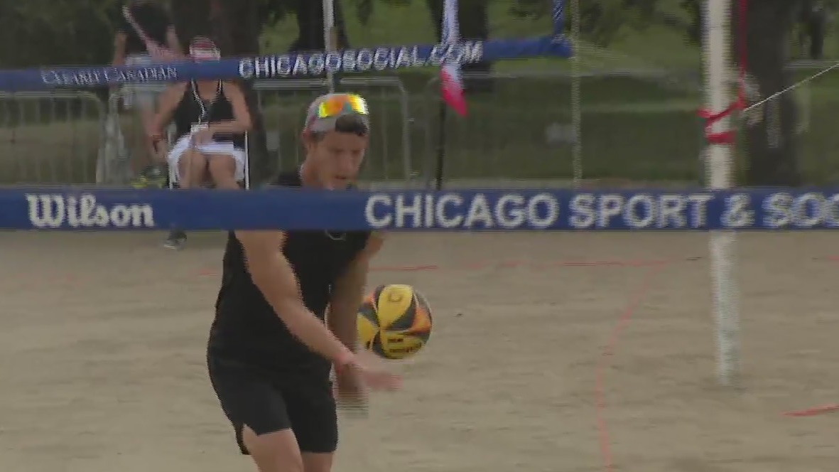 Jewel Osco hosts charity volleyball tourney at North Avenue Beach for ...