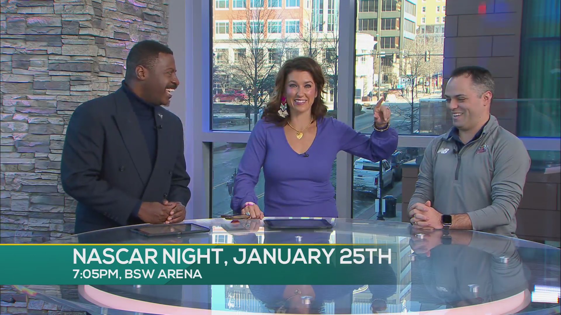 Greenville Swamp Rabbits Nascar Night – WSPA 7NEWS