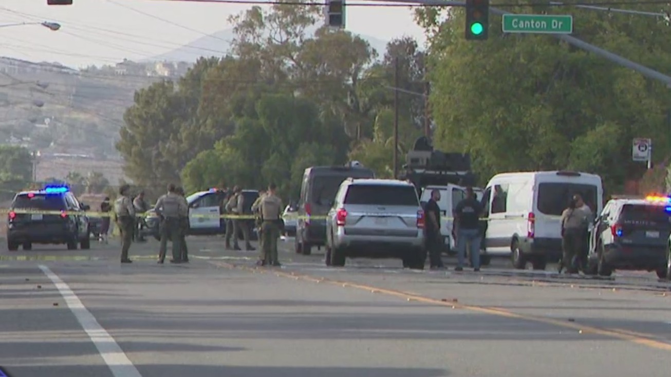 SWAT standoff underway in East County – FOX 5 San Diego & KUSI News