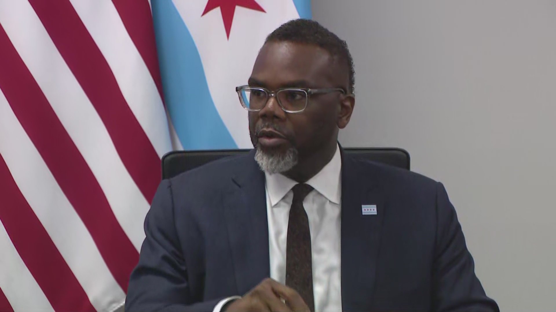 Mayor responds to DOJ investigation into city’s hiring practices ...
