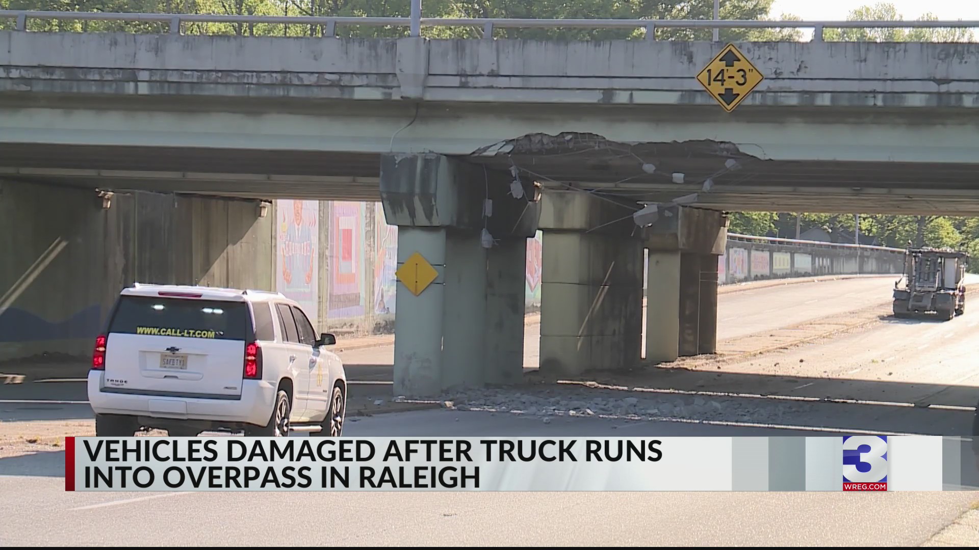 Vehicles damaged after truck collides into overpass in Raleigh – WREG.com