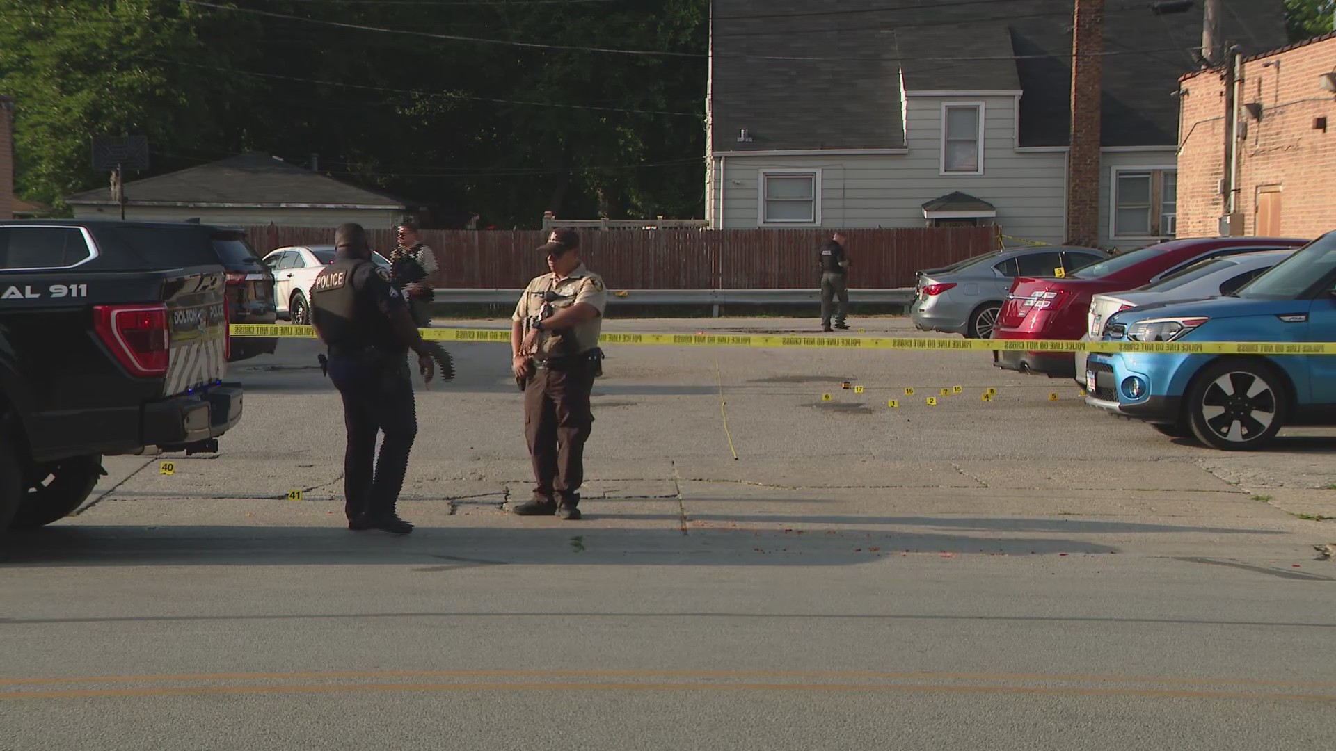 Shooting in Riverdale leaves 3 injured; Police investigating – WGN-TV