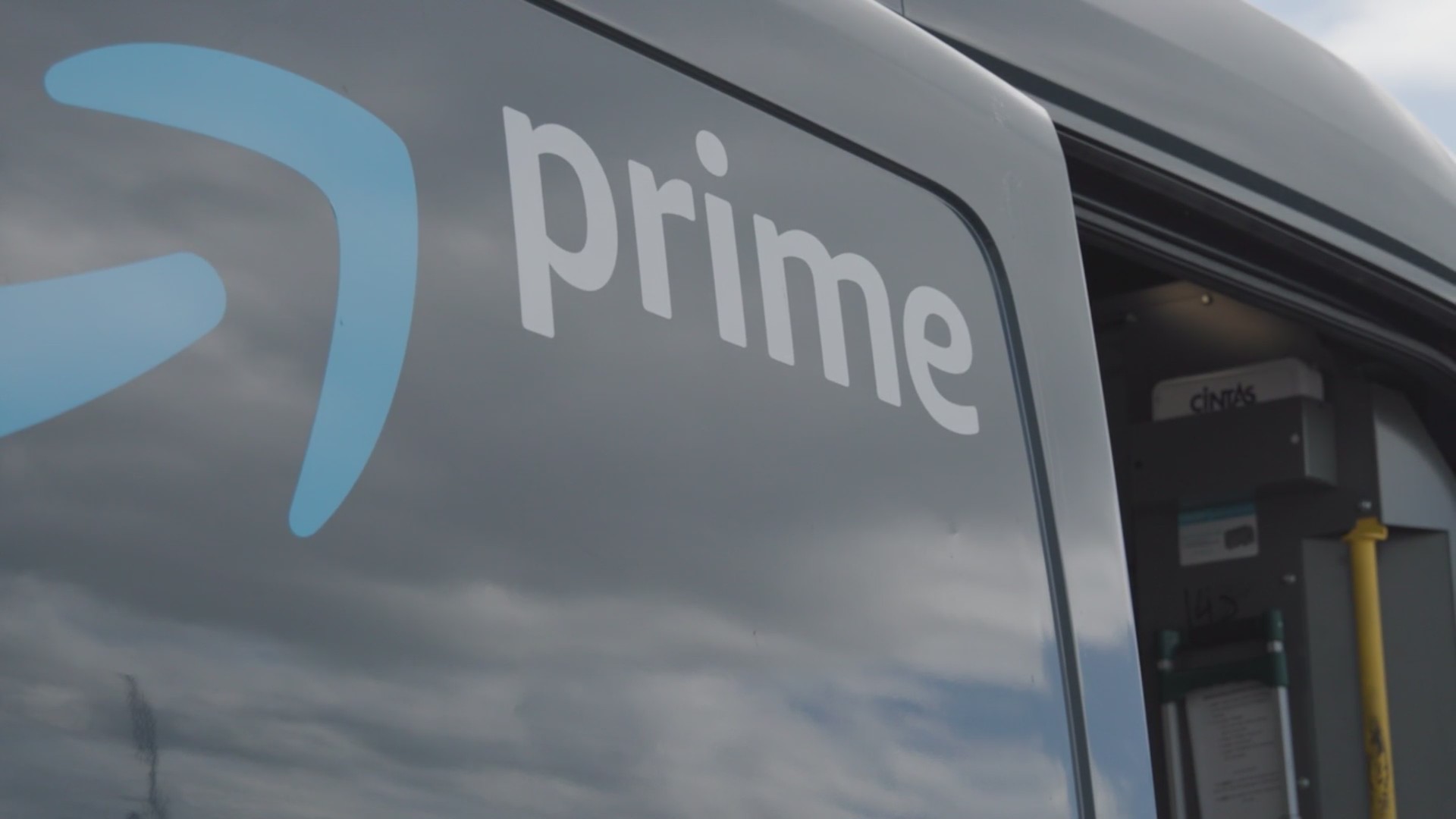 Amazon Delivery Center in Honolulu Uses Delivery Technology and Timely ...