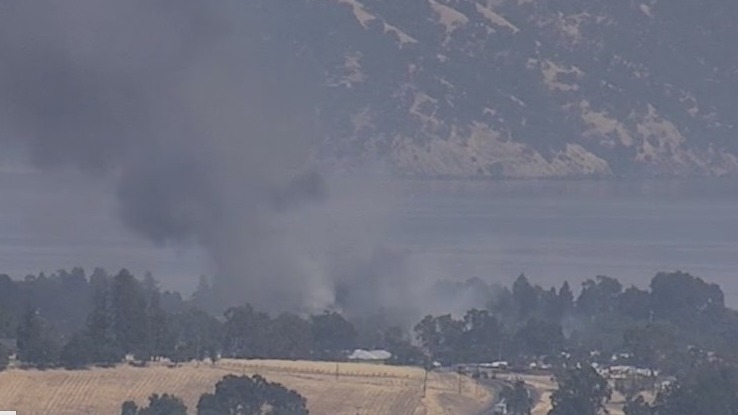 Wildland fire triggers evacuation orders on north shore of Clear Lake ...