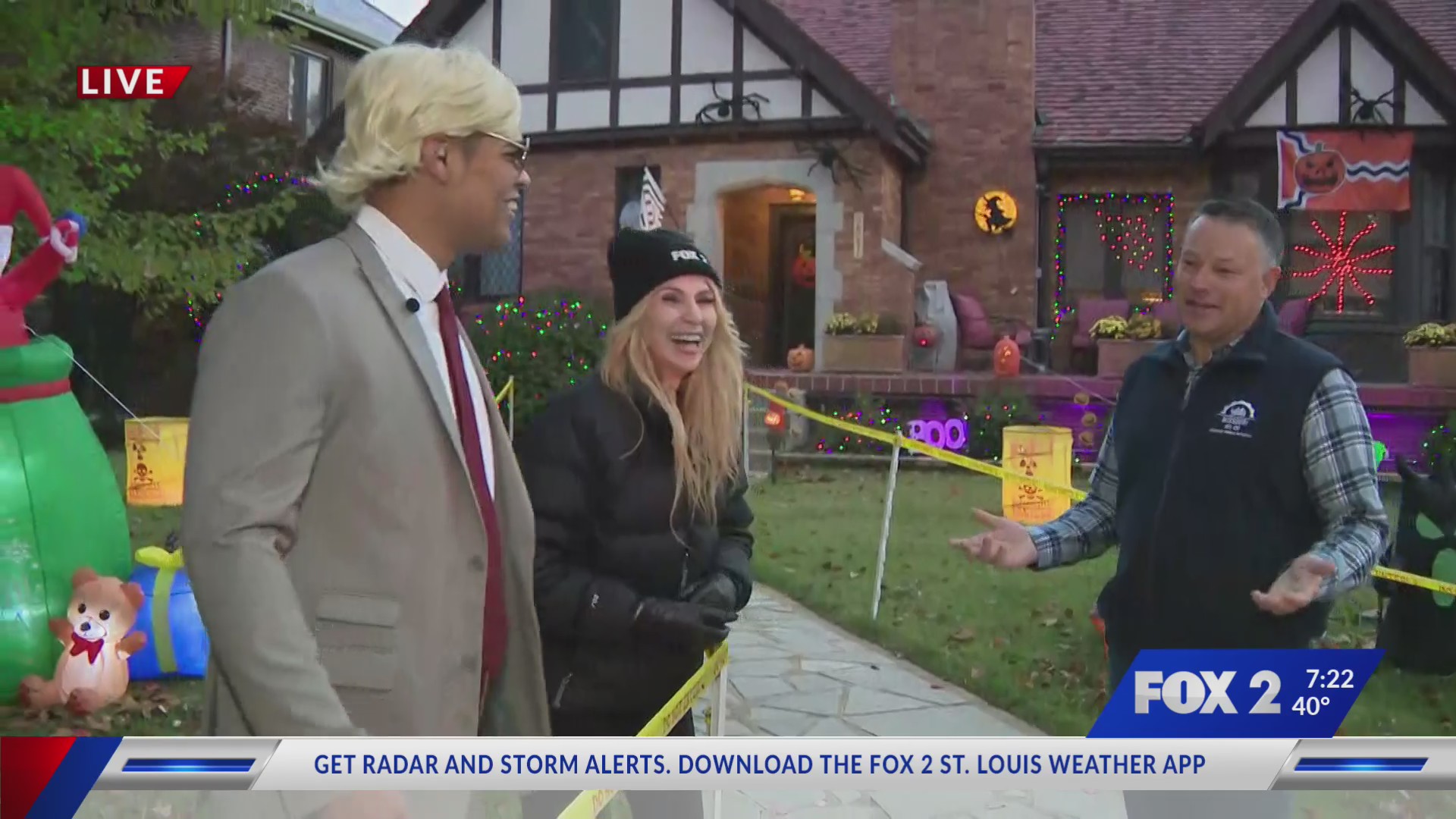 Jake Hummel’s Candy Cane Lane Halloween Display – FOX 2