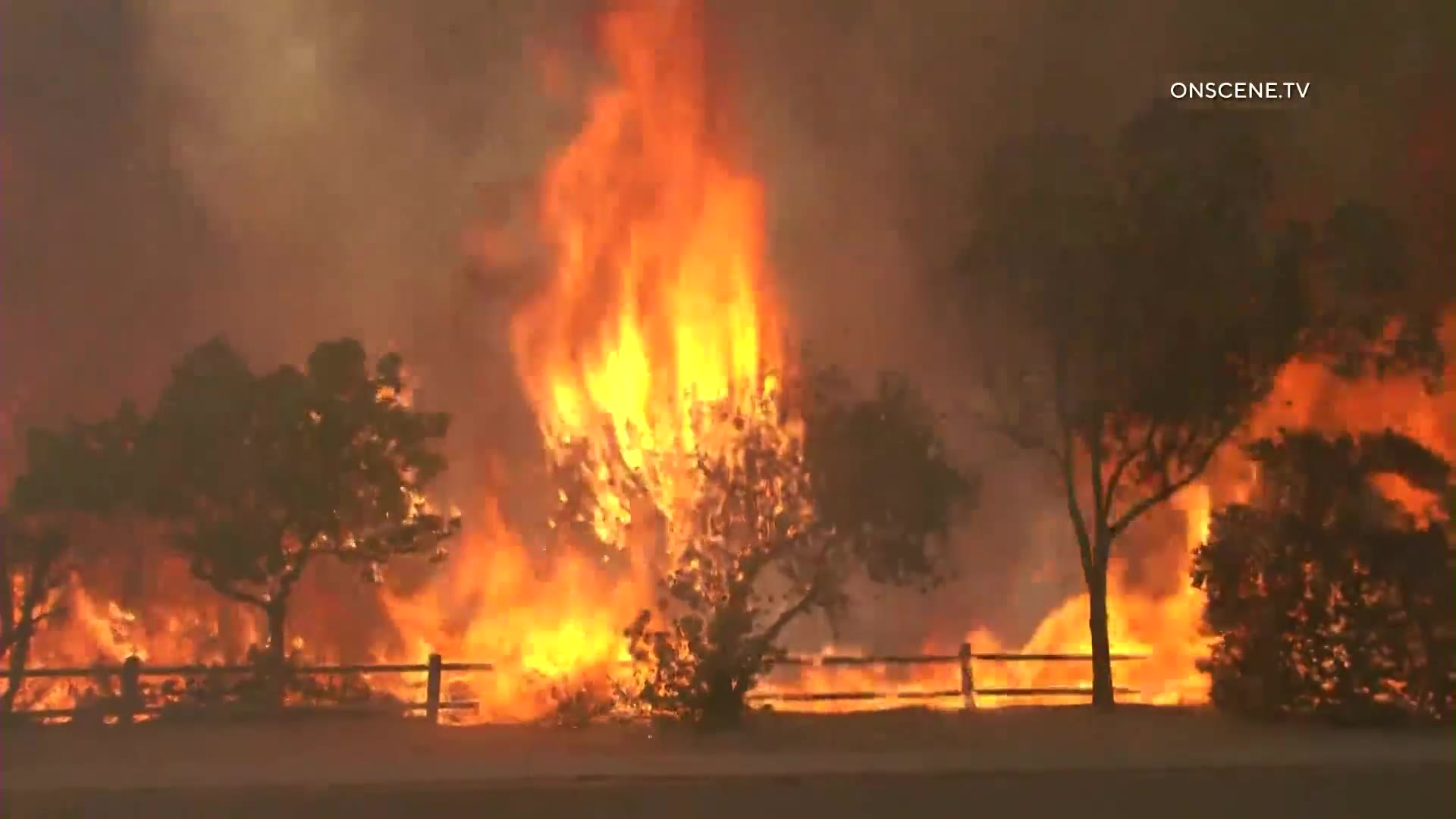 Crews battle 2 wildfires in Riverside County – KTLA