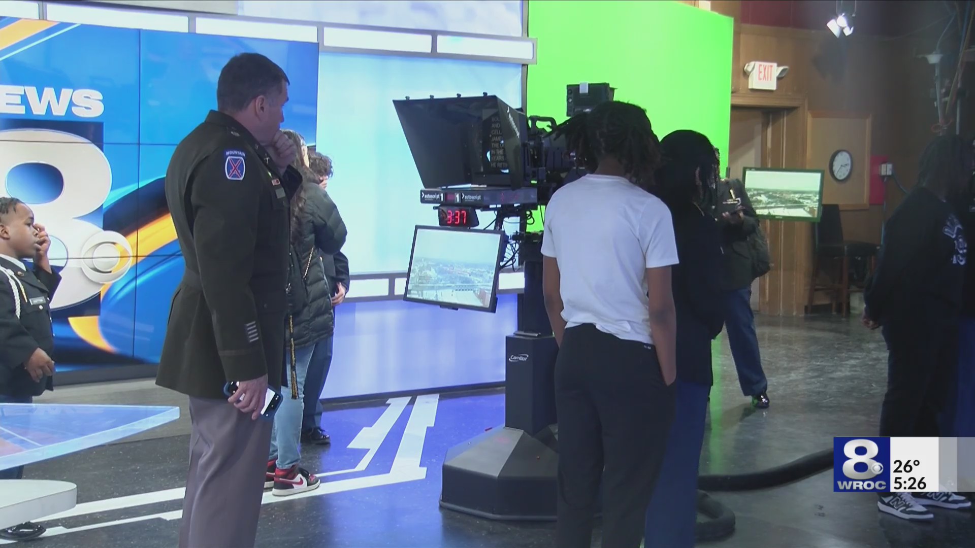 Behind the scenes: News 8 WROC welcomes local JROTC students ...