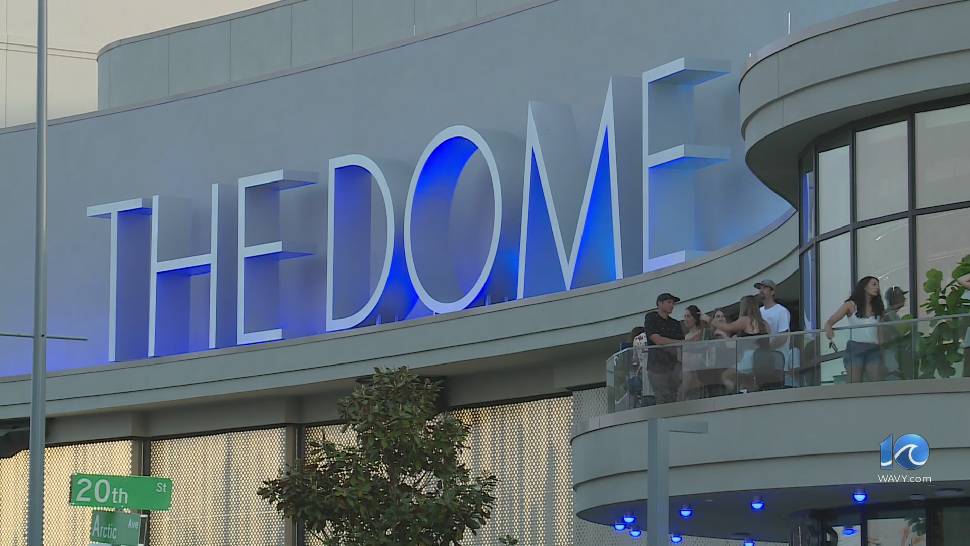 Dynamic Dome debuts to packed preview audience – WAVY.com