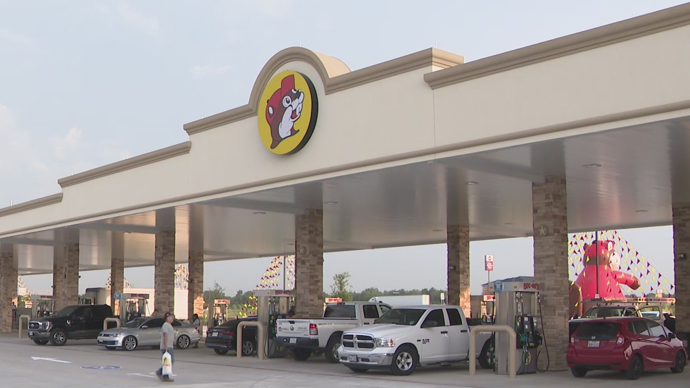 Largest Buc Ee S In The Country Opens In Central Texas News10 Abc
