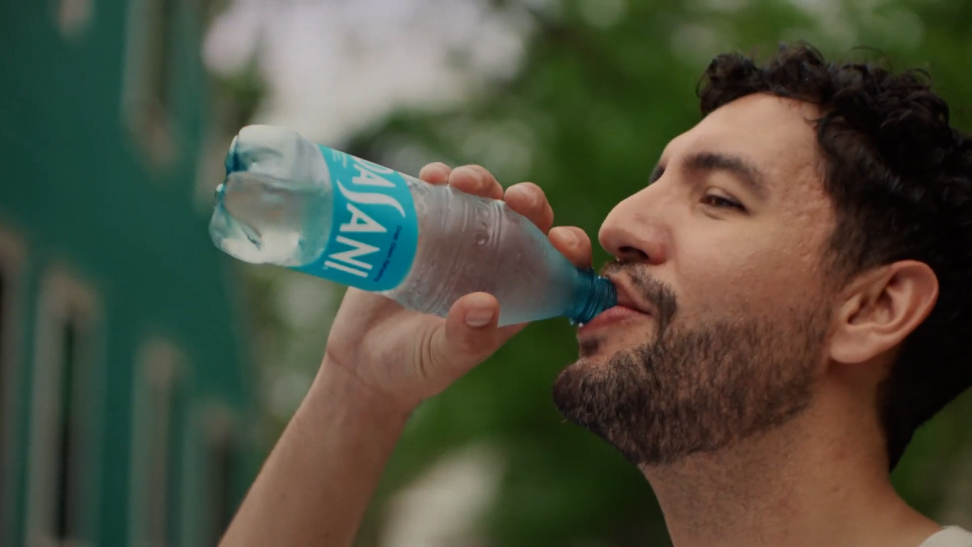 Staying Hydrated as Temperatures Rise with Dasani – CW7 Arizona