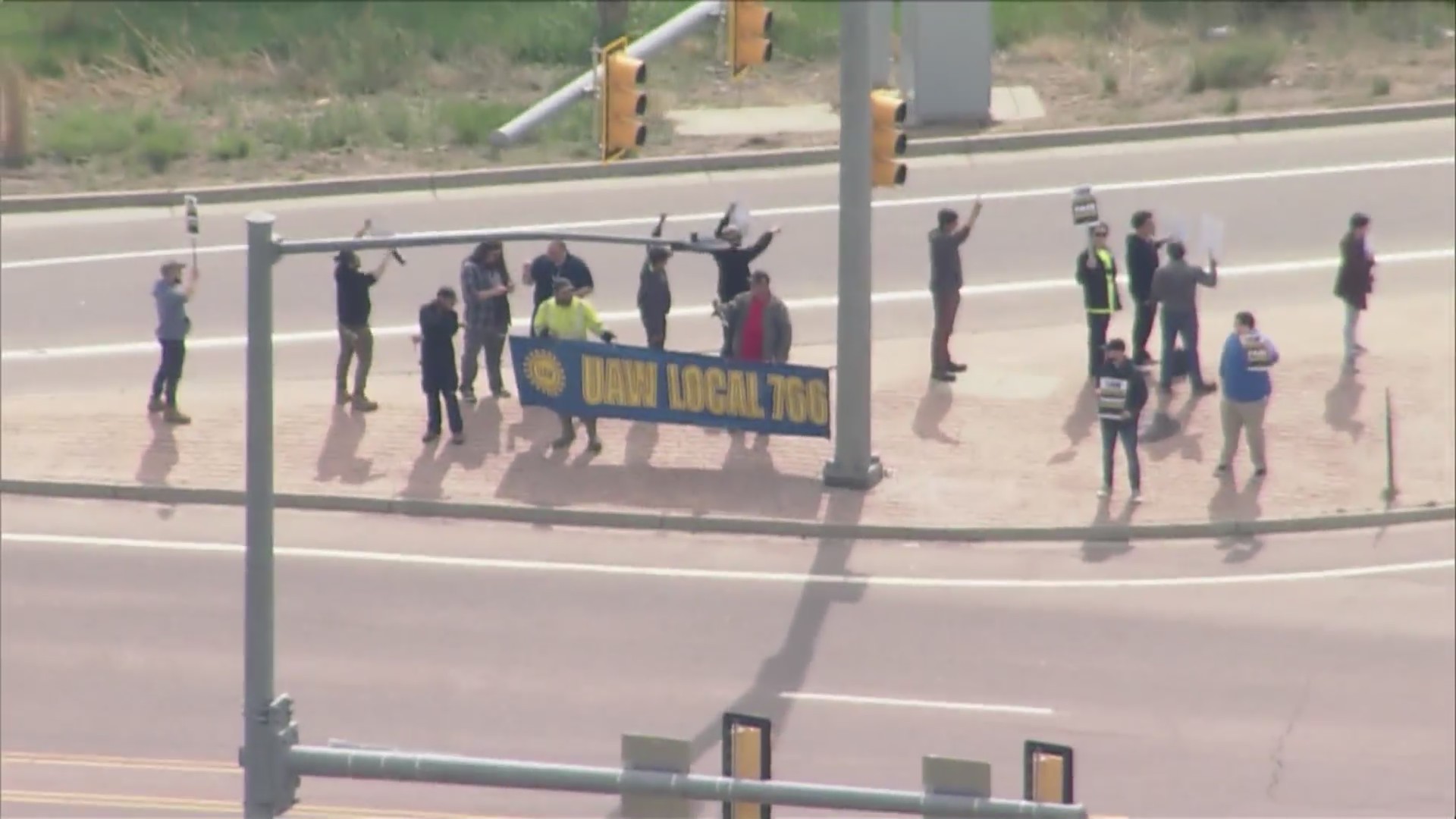 Union workers strike at Lockheed Martin in Littleton – FOX31 Denver