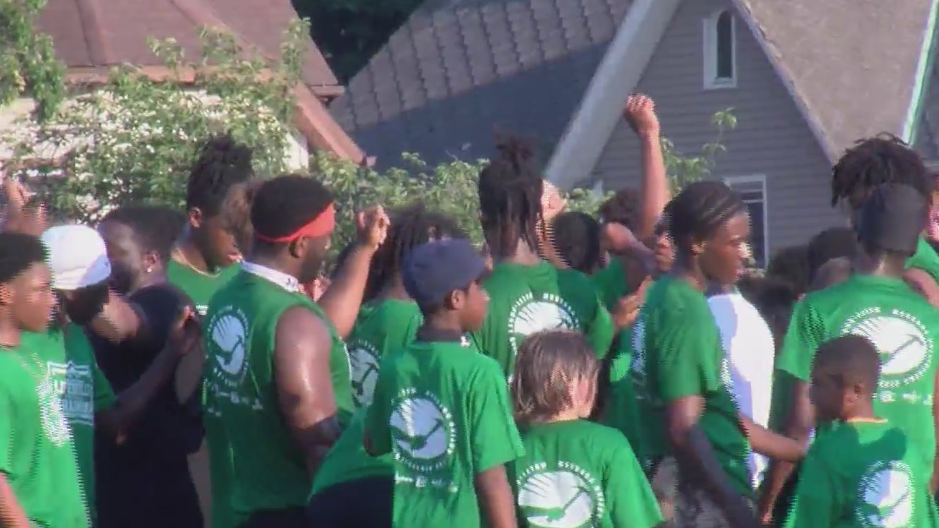 Local football camp giving back to community – RochesterFirst