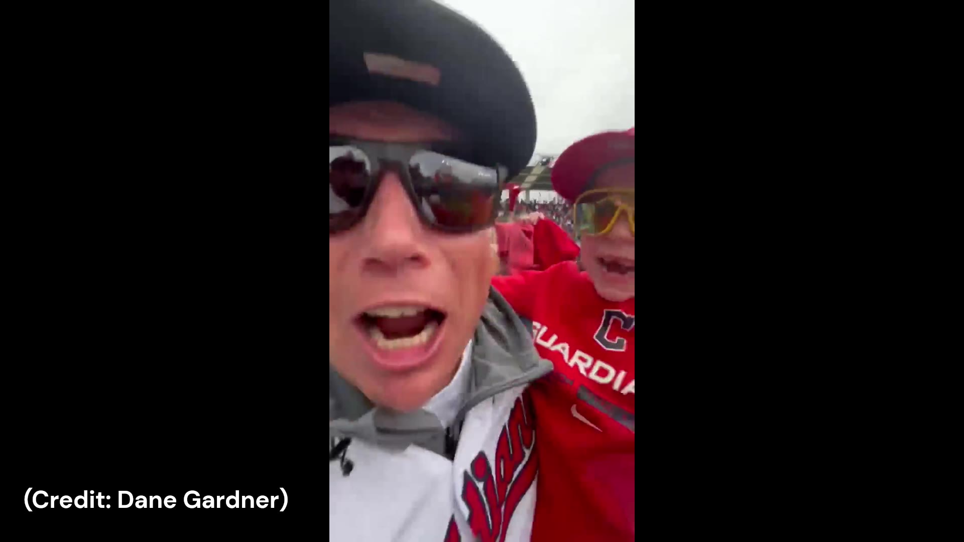 Fan reacts to Lane Thomas grand slam – Fox 8 Cleveland WJW