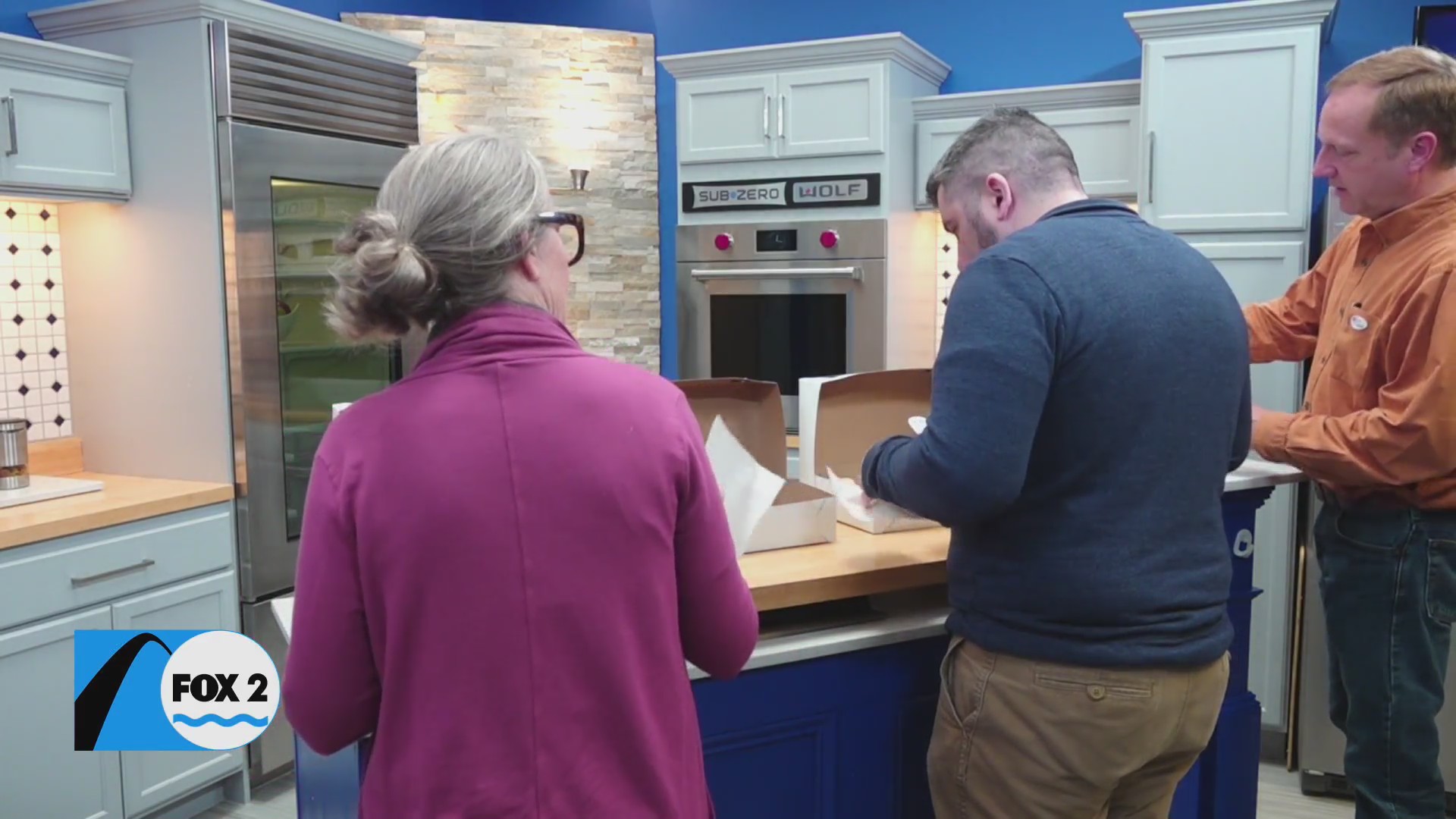 April Fools! Tim and Chelsea catch the donut thieves at FOX 2 – FOX 2